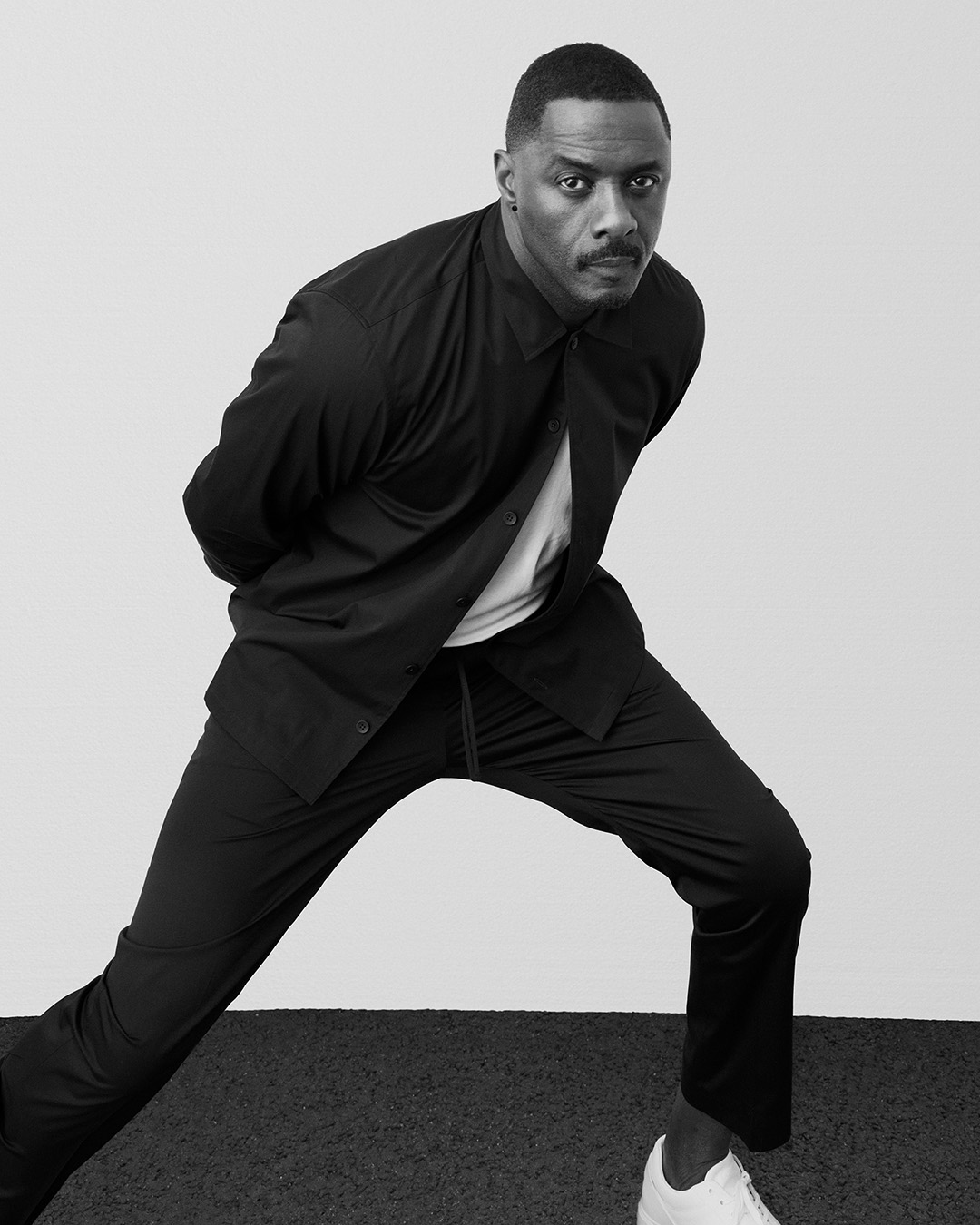 Idris Elba, Calvin Klein'in Kampanya Yüzü Oldu